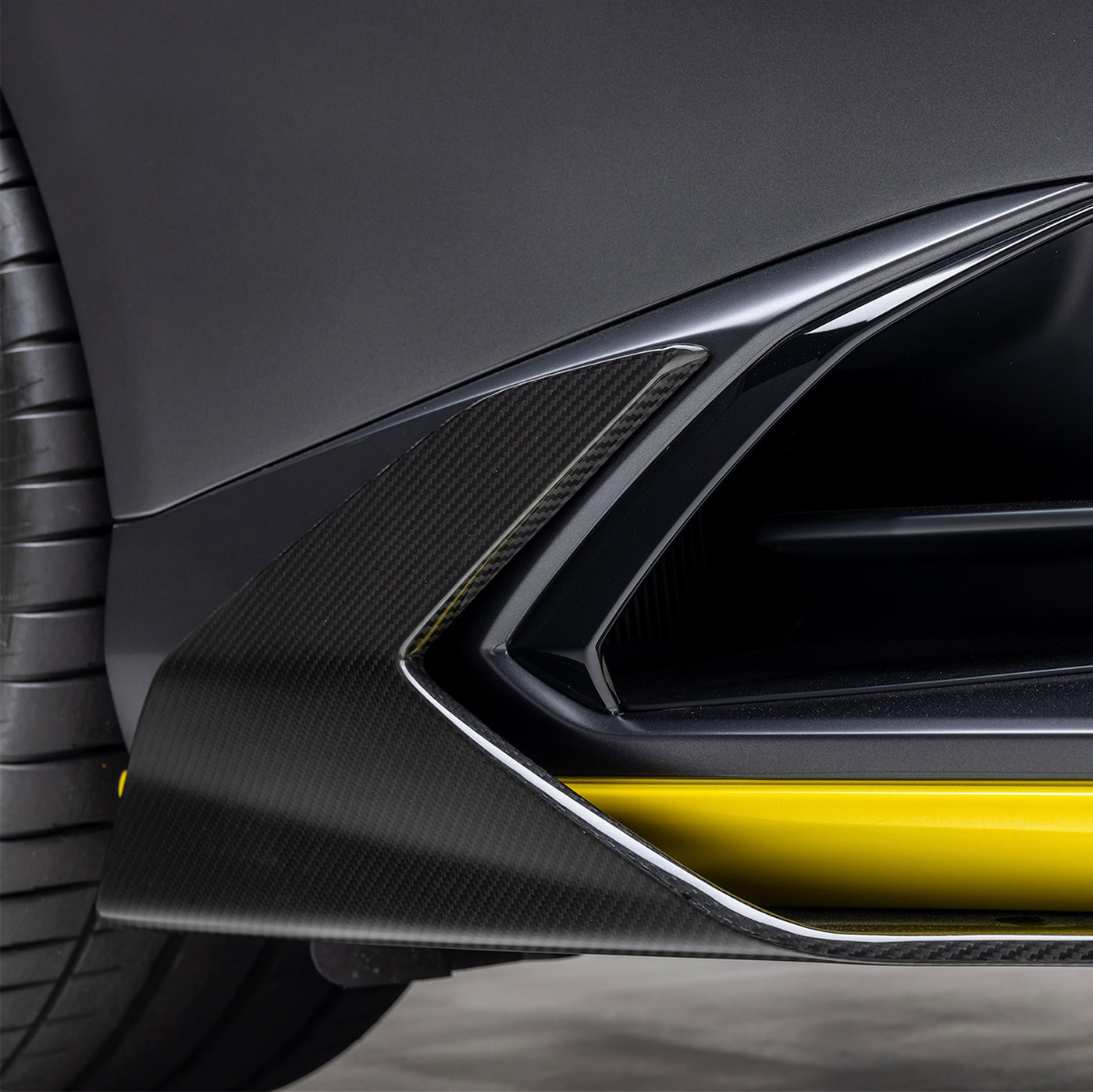 Huracan STO Side Rocker Carbon Fiber | Vorsteiner Wheels